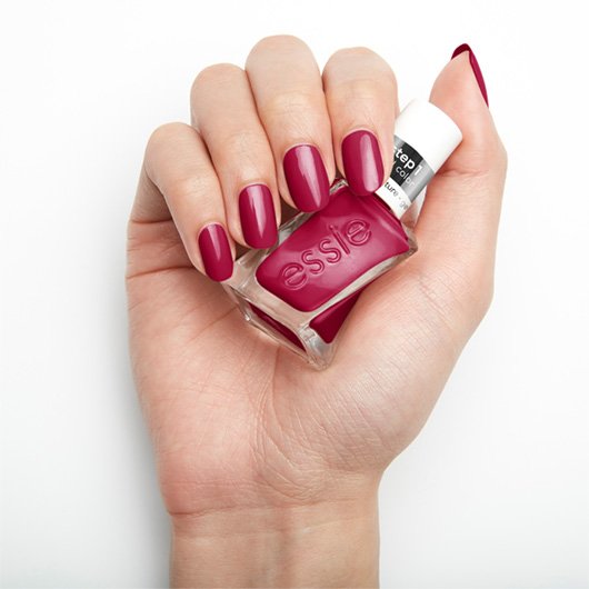 chevron trend: longwear gel couture red nail polish | essie