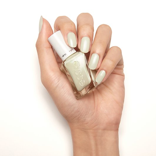 zip me up, essie gel couture longwear nail polish