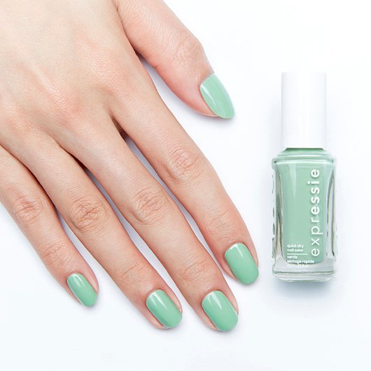 express to impress - mint green dry nail polish - essie