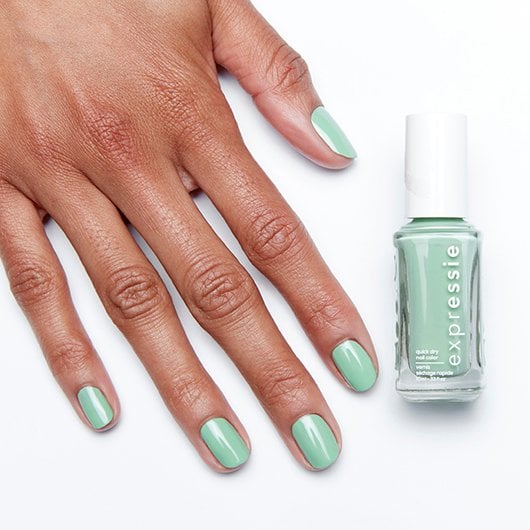express to impress - mint green dry nail polish - essie