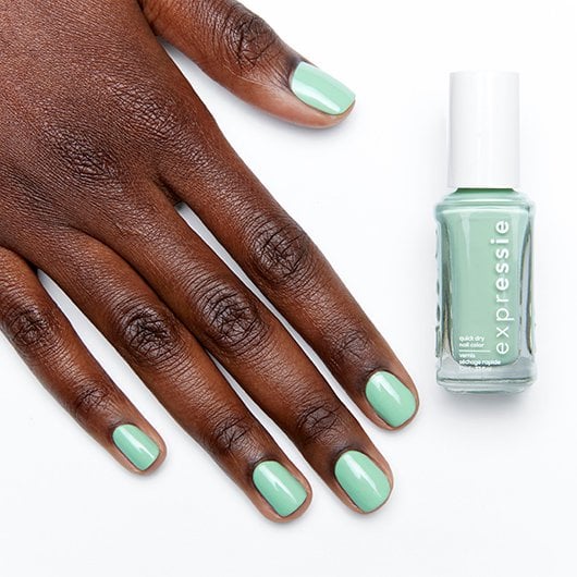 express to impress - mint green dry nail polish - essie
