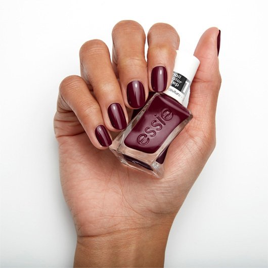 model clicks, essie gel couture longwear nail polish