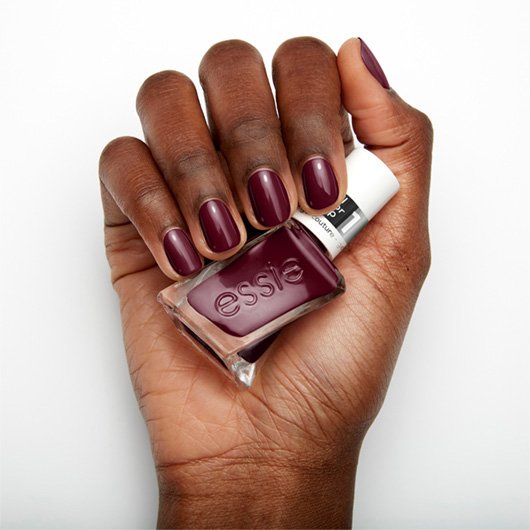 model clicks, essie gel couture longwear nail polish